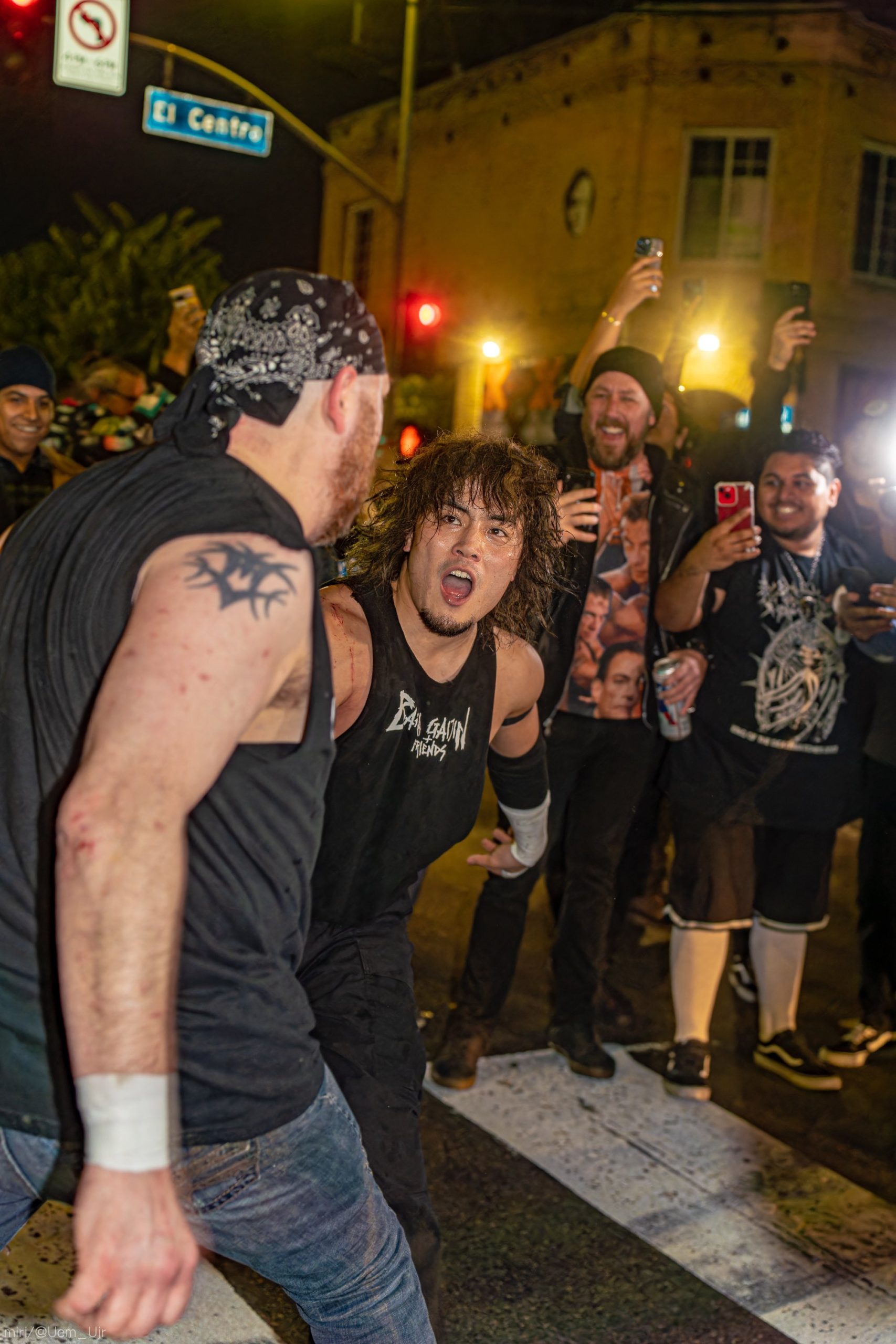 Circle 6: DDT Universal Title Defended in Hollywood Streets